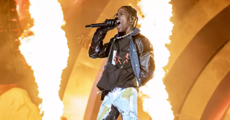 Travis Scott、来年のCoachellaで歴史的パフォーマンスへ—主催者が絶賛 – Benjamins House